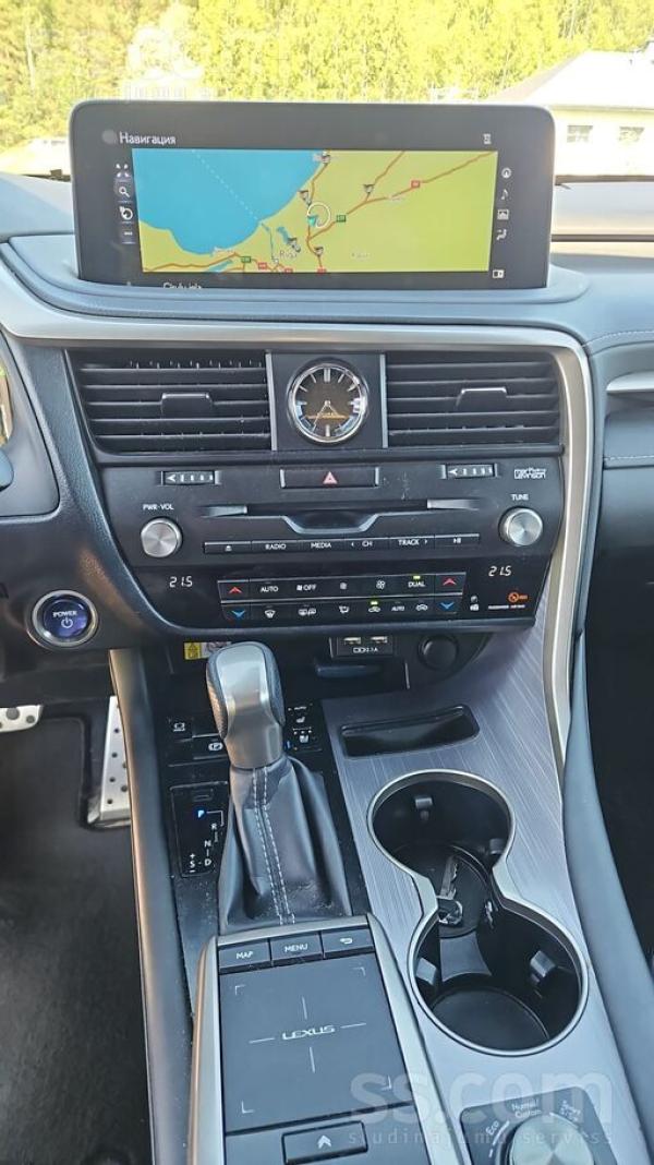 Balts Lexus RX 2020 Rīga, ar dzinēja tilpumu 3.50 L un nobraukumu 139 tūkst. km par 46000 €, foto 10 vietnē AUTOMOTO.COM.LV