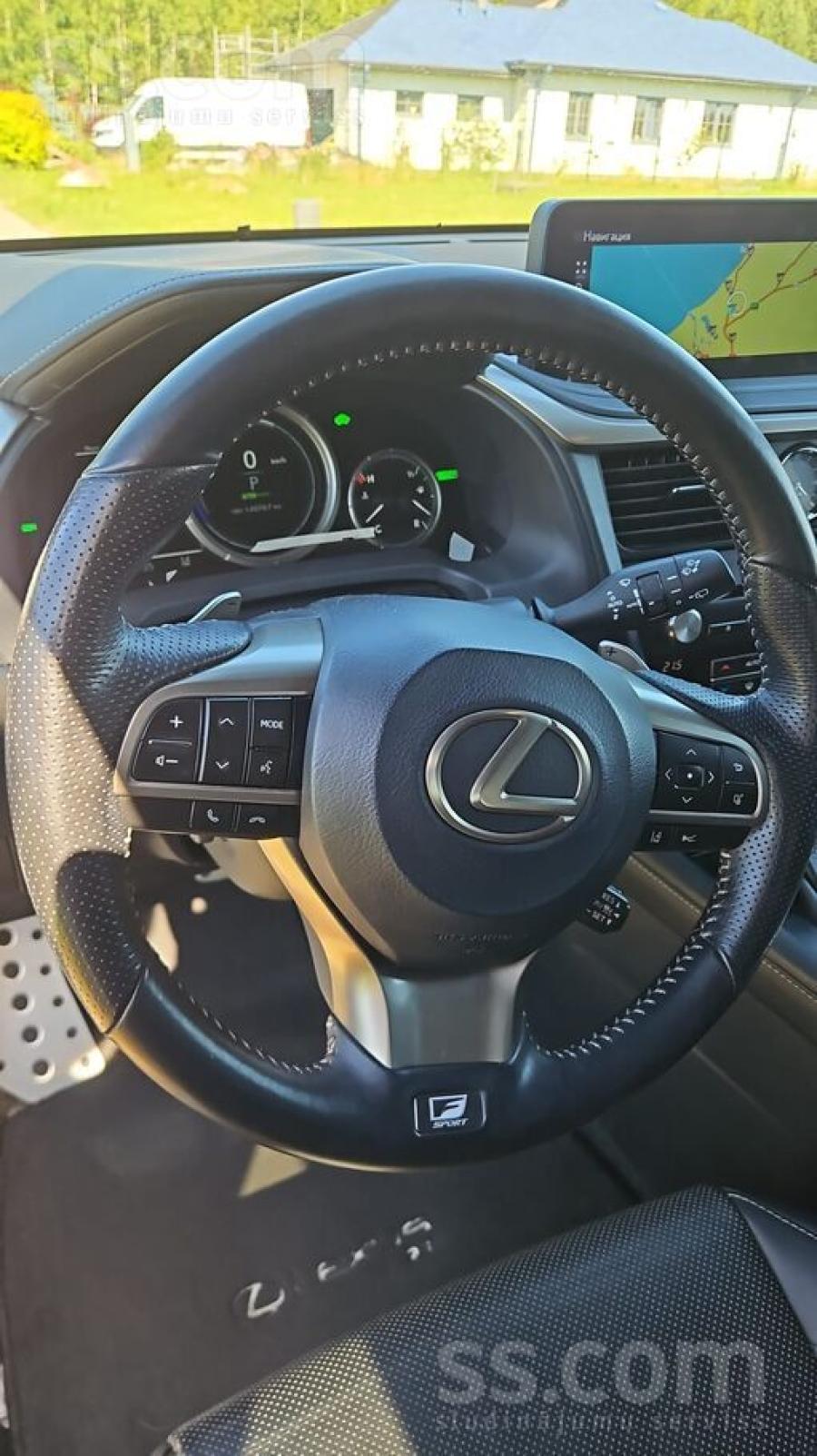 White Lexus RX 2020 in Riga, with an engine capacity of 3.50 L and mileage of 139 thousand km for 46000 €, photo 13 on AUTOMOTO.COM.LV