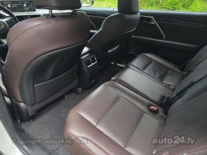 White Lexus RX 2021 in Tallinn, with an engine capacity of 3.50 L and mileage of 72 thousand km for 51800 €, photo 7 on AUTOMOTO.COM.LV