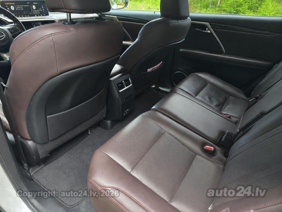 White Lexus RX 2021 in Tallinn, with an engine capacity of 3.50 L and mileage of 72 thousand km for 51800 €, photo 7 on AUTOMOTO.COM.LV