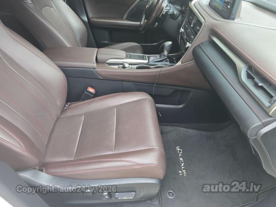 White Lexus RX 2021 in Tallinn, with an engine capacity of 3.50 L and mileage of 72 thousand km for 51800 €, photo 18 on AUTOMOTO.COM.LV