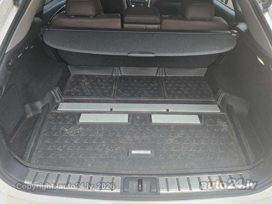 White Lexus RX 2021 in Tallinn, with an engine capacity of 3.50 L and mileage of 72 thousand km for 51800 €, photo 20 on AUTOMOTO.COM.LV