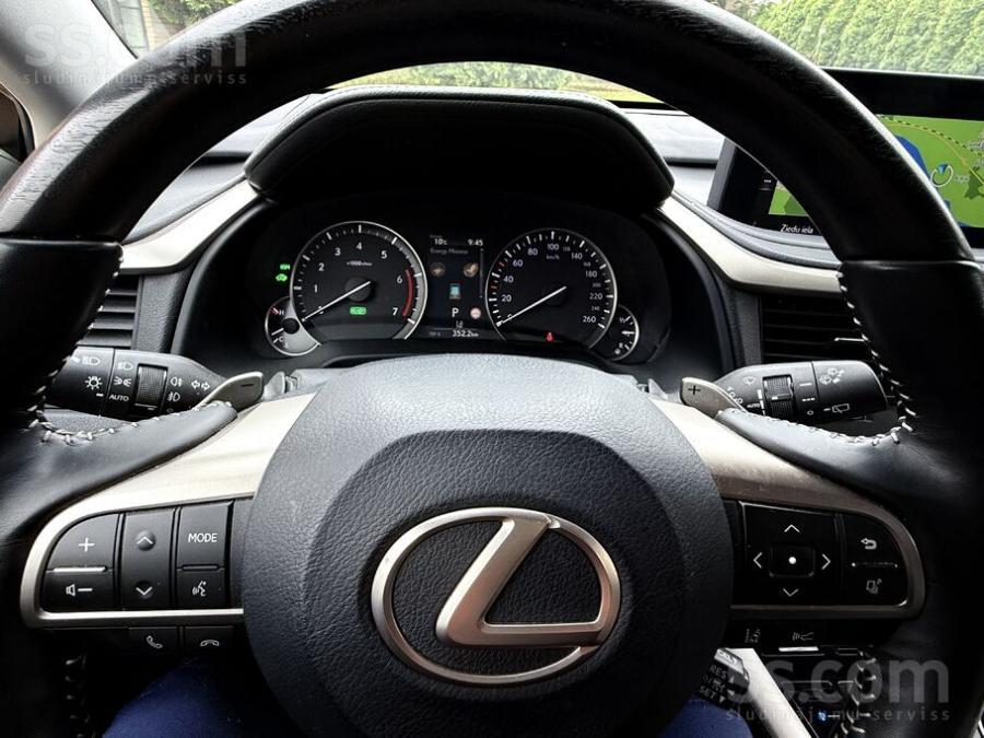 Balts Lexus RX 2022 Rīga, ar dzinēja tilpumu 3.50 L un nobraukumu 34 tūkst. km par 55000 €, foto 14 vietnē AUTOMOTO.COM.LV