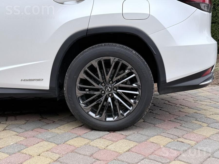 Balts Lexus RX 2022 Rīga, ar dzinēja tilpumu 3.50 L un nobraukumu 34 tūkst. km par 55000 €, foto 15 vietnē AUTOMOTO.COM.LV