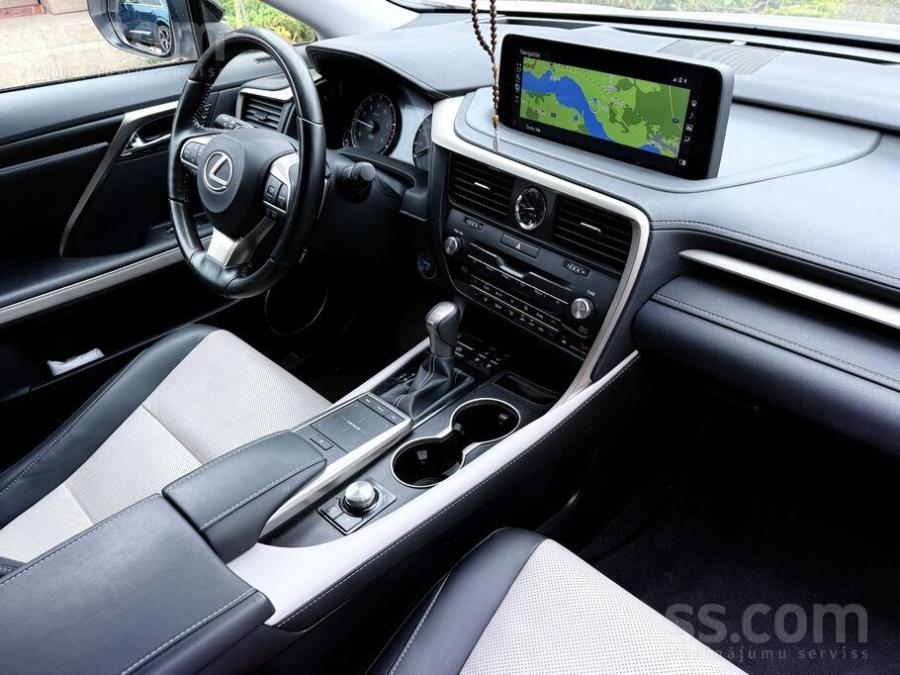 Balts Lexus RX 2022 Rīga, ar dzinēja tilpumu 3.50 L un nobraukumu 34 tūkst. km par 55000 €, foto 17 vietnē AUTOMOTO.COM.LV