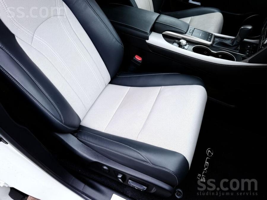 Balts Lexus RX 2022 Rīga, ar dzinēja tilpumu 3.50 L un nobraukumu 34 tūkst. km par 55000 €, foto 18 vietnē AUTOMOTO.COM.LV