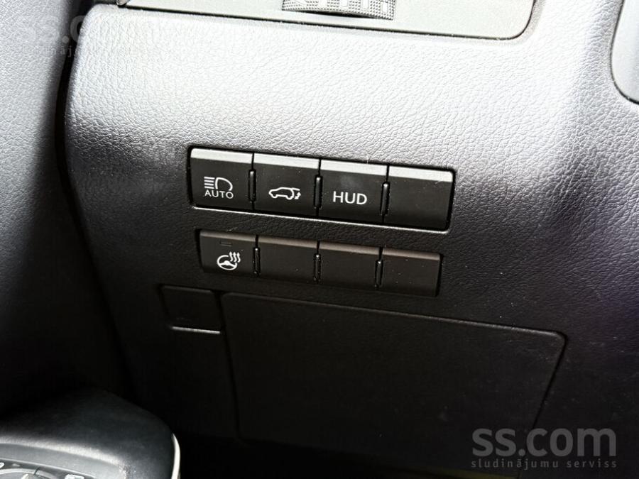 Balts Lexus RX 2022 Rīga, ar dzinēja tilpumu 3.50 L un nobraukumu 34 tūkst. km par 55000 €, foto 21 vietnē AUTOMOTO.COM.LV