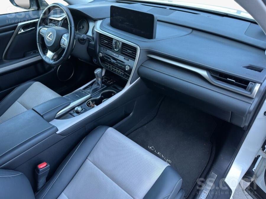 Balts Lexus RX 2022 Rīga, ar dzinēja tilpumu 3.50 L un nobraukumu 35 tūkst. km par 61900 €, foto 6 vietnē AUTOMOTO.COM.LV
