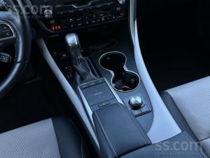 Balts Lexus RX 2022 Rīga, ar dzinēja tilpumu 3.50 L un nobraukumu 35 tūkst. km par 61900 €, foto 10 vietnē AUTOMOTO.COM.LV