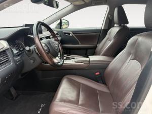 White Lexus RX 2022 in Riga, with an engine capacity of 3.50 L and mileage of 44 thousand km for 43700 €, photo 17 on AUTOMOTO.COM.LV