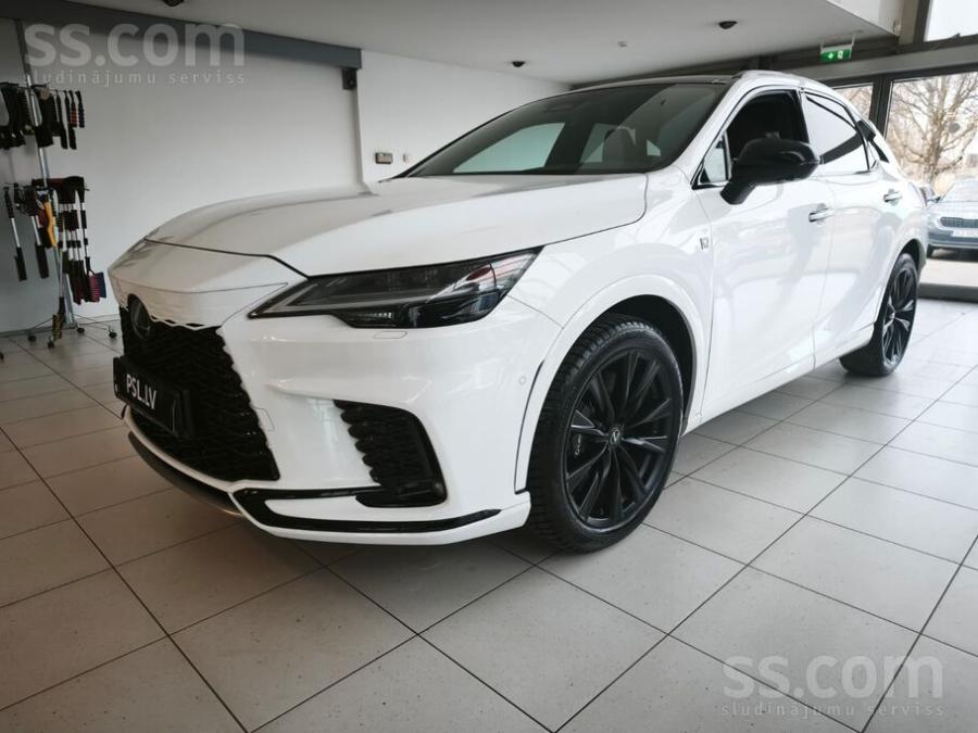 Balts Lexus RX 2023 Rīga, ar dzinēja tilpumu 2.40 L un nobraukumu 18 tūkst. km par 65900 €, foto 1 vietnē AUTOMOTO.COM.LV