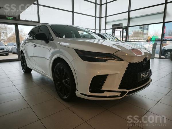 Белый Лексус РХ 2023 в Рига, объемом двигателя 2.40 л и пробегом 18 тыс. км за 65900 €, фото 2 на AUTOMOTO.COM.LV