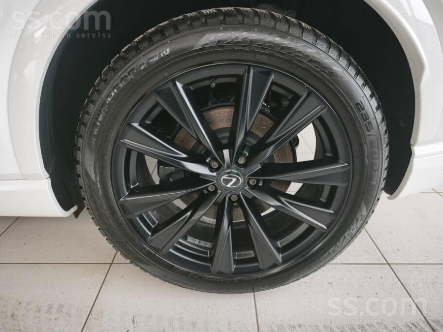 Balts Lexus RX 2023 Rīga, ar dzinēja tilpumu 2.40 L un nobraukumu 18 tūkst. km par 65900 €, foto 8 vietnē AUTOMOTO.COM.LV