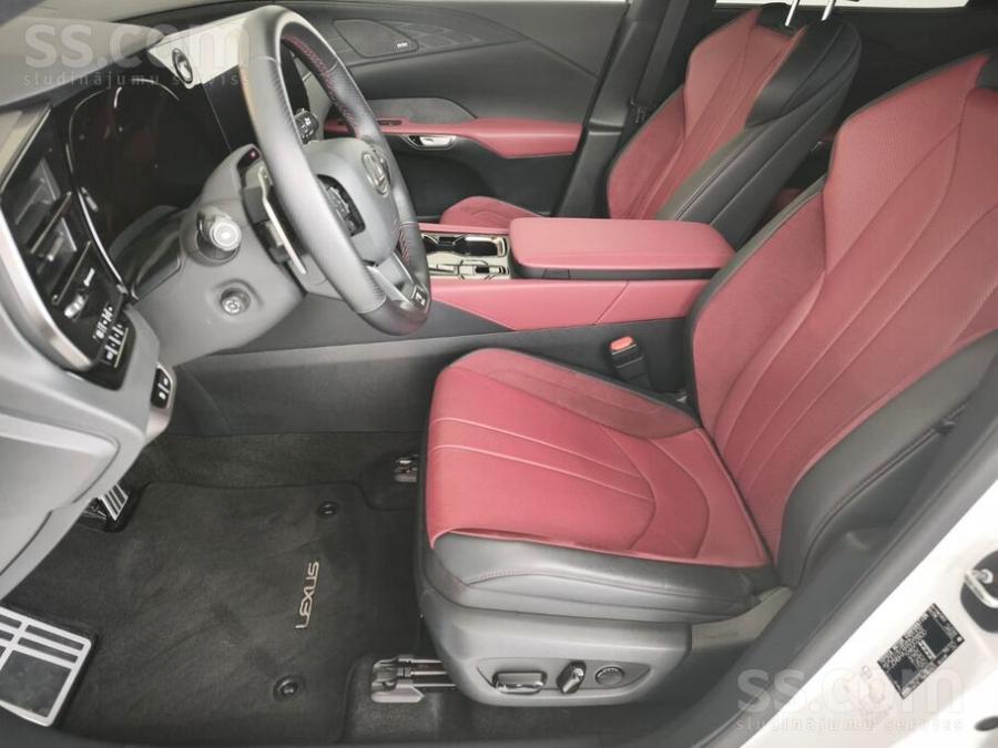 Balts Lexus RX 2023 Rīga, ar dzinēja tilpumu 2.40 L un nobraukumu 18 tūkst. km par 65900 €, foto 11 vietnē AUTOMOTO.COM.LV