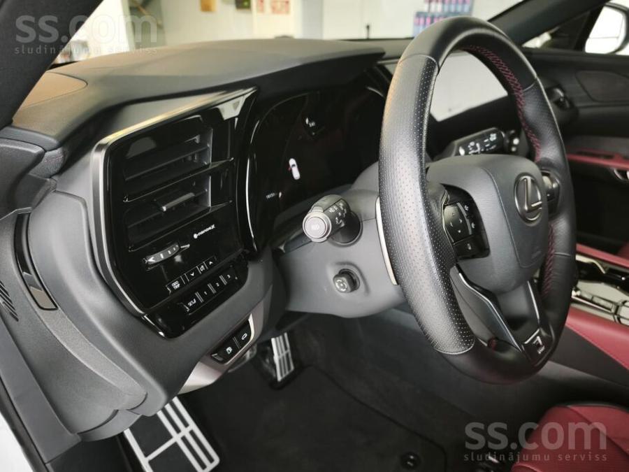 Balts Lexus RX 2023 Rīga, ar dzinēja tilpumu 2.40 L un nobraukumu 18 tūkst. km par 65900 €, foto 22 vietnē AUTOMOTO.COM.LV
