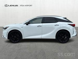 Balts Lexus RX 2023 Rīga, ar dzinēja tilpumu 2.40 L un nobraukumu 68 tūkst. km par 68300 €, foto 4 vietnē AUTOMOTO.COM.LV