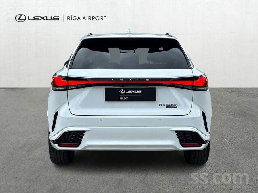 Balts Lexus RX 2023 Rīga, ar dzinēja tilpumu 2.40 L un nobraukumu 68 tūkst. km par 68300 €, foto 5 vietnē AUTOMOTO.COM.LV