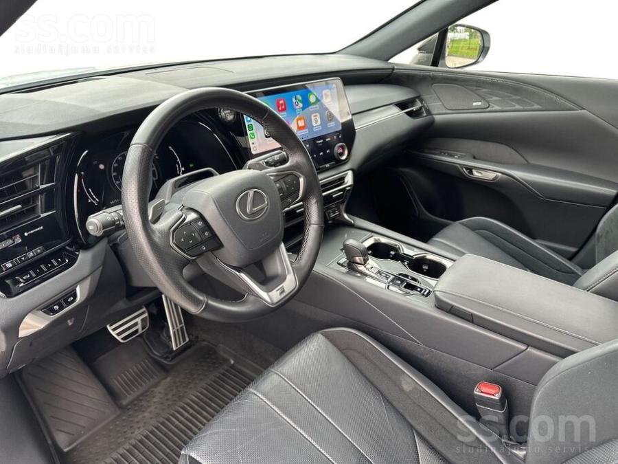 Balts Lexus RX 2023 Rīga, ar dzinēja tilpumu 2.40 L un nobraukumu 68 tūkst. km par 68300 €, foto 12 vietnē AUTOMOTO.COM.LV