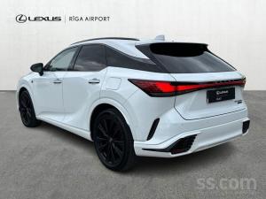 Balts Lexus RX 2023 Rīga, ar dzinēja tilpumu 2.40 L un nobraukumu 68 tūkst. km par 68300 €, foto 18 vietnē AUTOMOTO.COM.LV