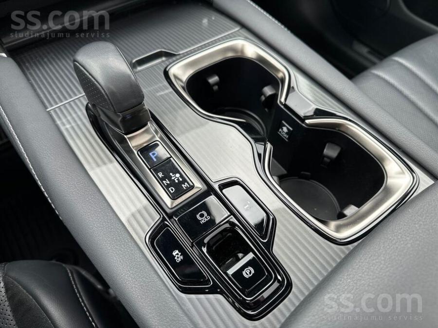 Balts Lexus RX 2023 Rīga, ar dzinēja tilpumu 2.40 L un nobraukumu 68 tūkst. km par 68300 €, foto 21 vietnē AUTOMOTO.COM.LV