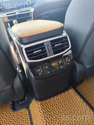 White Lexus RX 2023 in Jurmala, with an engine capacity of 2.40 L and mileage of 31 thousand km for 62800 €, photo 12 on AUTOMOTO.COM.LV
