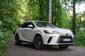 Balts Lexus RX 2024 Rīga, ar dzinēja tilpumu 2.50 L un nobraukumu 19 tūkst. km par 67500 €, foto 1 vietnē AUTOMOTO.COM.LV