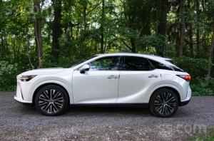 Balts Lexus RX 2024 Rīga, ar dzinēja tilpumu 2.50 L un nobraukumu 19 tūkst. km par 67500 €, foto 4 vietnē AUTOMOTO.COM.LV