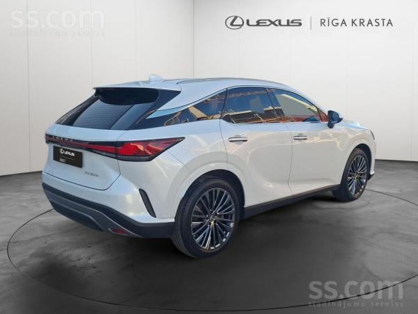 Balts Lexus RX 2024 Rīga, ar dzinēja tilpumu 2.50 L un nobraukumu 68 tūkst. km par 63000 €, foto 2 vietnē AUTOMOTO.COM.LV