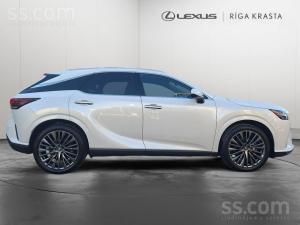 Balts Lexus RX 2024 Rīga, ar dzinēja tilpumu 2.50 L un nobraukumu 68 tūkst. km par 63000 €, foto 9 vietnē AUTOMOTO.COM.LV