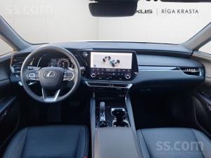 Balts Lexus RX 2024 Rīga, ar dzinēja tilpumu 2.50 L un nobraukumu 68 tūkst. km par 63000 €, foto 10 vietnē AUTOMOTO.COM.LV