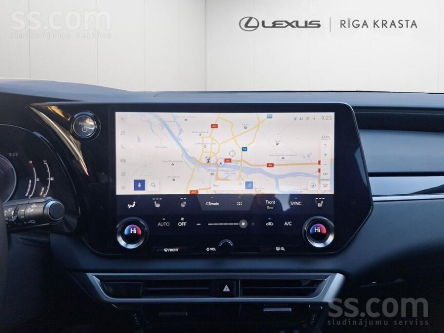 Balts Lexus RX 2024 Rīga, ar dzinēja tilpumu 2.50 L un nobraukumu 68 tūkst. km par 63000 €, foto 18 vietnē AUTOMOTO.COM.LV