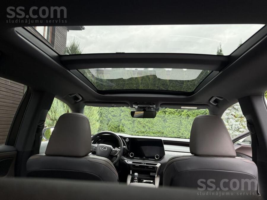 Balts Lexus RX 2024 Rīga, ar dzinēja tilpumu 2.50 L un nobraukumu 51 tūkst. km par 63000 €, foto 10 vietnē AUTOMOTO.COM.LV