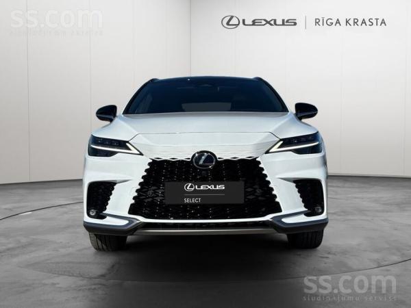 White Lexus RX 2025 in Riga, with an engine capacity of 2.50 L and mileage of 12 thousand km for 85000 €, photo 5 on AUTOMOTO.COM.LV