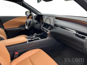 Balts Lexus RX 2025 Rīga, ar dzinēja tilpumu 2.50 L un nobraukumu 13 tūkst. km par 76900 €, foto 7 vietnē AUTOMOTO.COM.LV