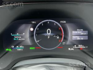 Balts Lexus RX 2025 Rīga, ar dzinēja tilpumu 2.50 L un nobraukumu 13 tūkst. km par 76900 €, foto 14 vietnē AUTOMOTO.COM.LV