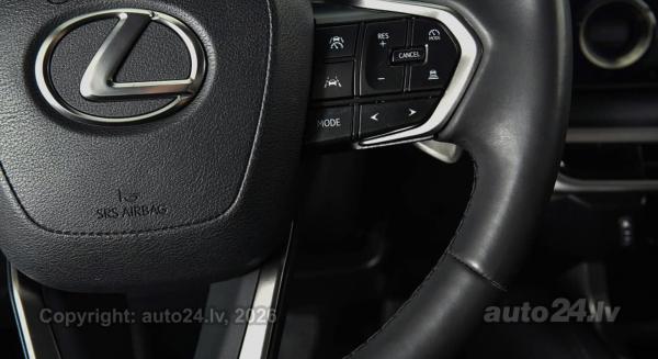 Белый Лексус РХ 2025 в Таллин, объемом двигателя 2.50 л и пробегом 15 тыс. км за 52790 €, фото 9 на AUTOMOTO.COM.LV