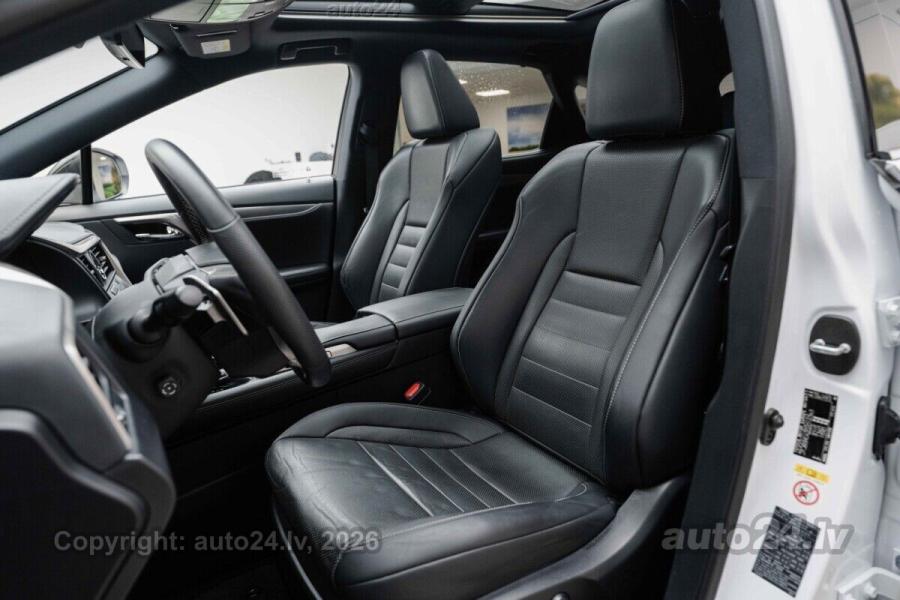Balts Lexus RX 2017 Tallina, ar dzinēja tilpumu 3.50 L un nobraukumu 110 tūkst. km par 39500 €, foto 12 vietnē AUTOMOTO.COM.LV