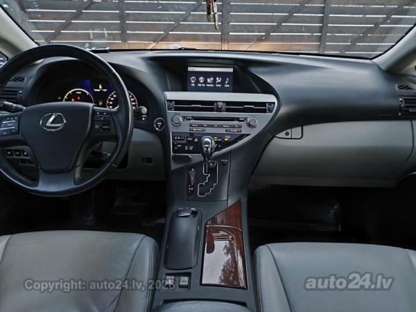 Balts Lexus RX 2010 Tallina, ar dzinēja tilpumu 3.50 L un nobraukumu 185 tūkst. km par 12998 €, foto 11 vietnē AUTOMOTO.COM.LV