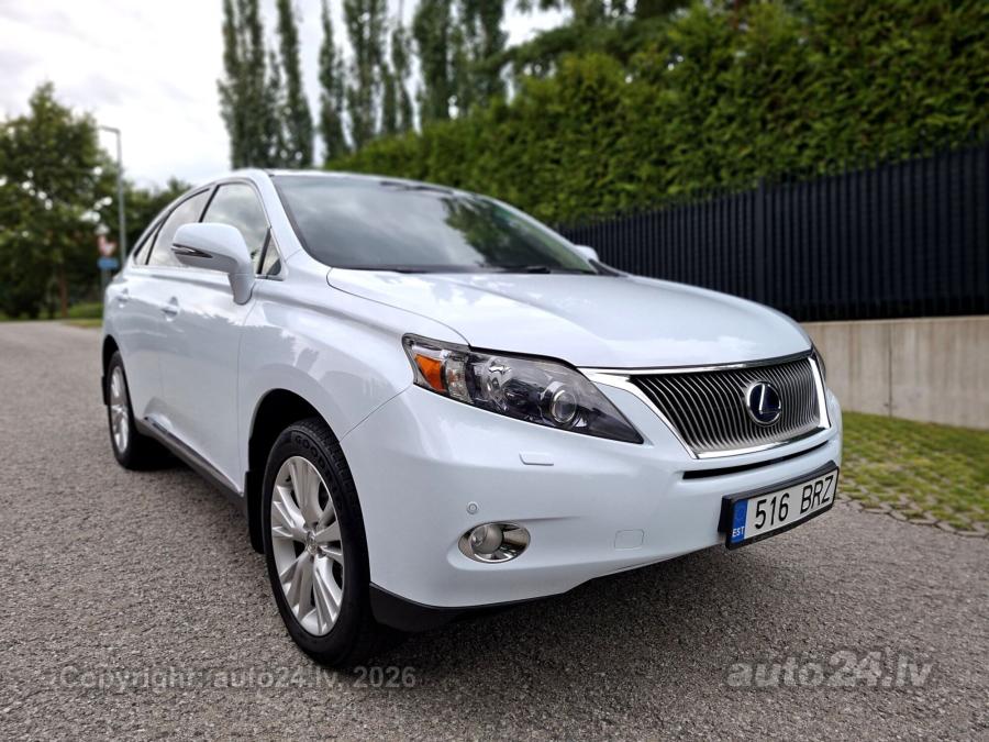 Balts Lexus RX 2010 Tallina, ar dzinēja tilpumu 3.50 L un nobraukumu 250 tūkst. km par 9500 €, foto 6 vietnē AUTOMOTO.COM.LV