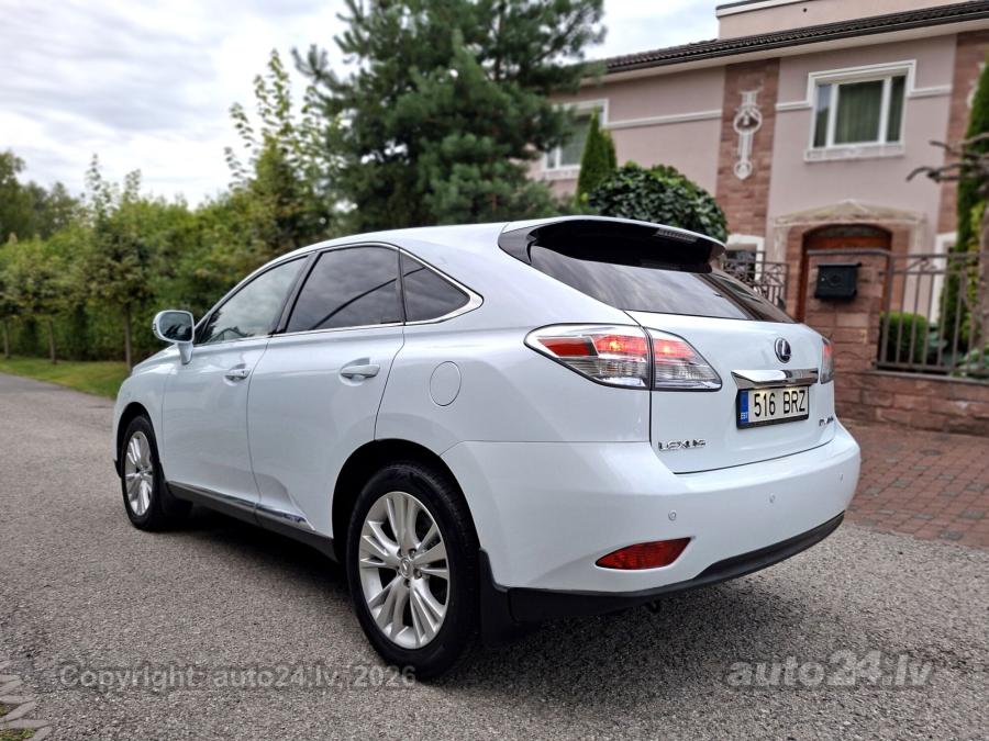 Balts Lexus RX 2010 Tallina, ar dzinēja tilpumu 3.50 L un nobraukumu 250 tūkst. km par 9500 €, foto 7 vietnē AUTOMOTO.COM.LV
