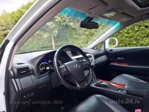 Balts Lexus RX 2010 Tallina, ar dzinēja tilpumu 3.50 L un nobraukumu 250 tūkst. km par 9500 €, foto 9 vietnē AUTOMOTO.COM.LV