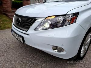 Balts Lexus RX 2010 Tallina, ar dzinēja tilpumu 3.50 L un nobraukumu 250 tūkst. km par 9500 €, foto 21 vietnē AUTOMOTO.COM.LV
