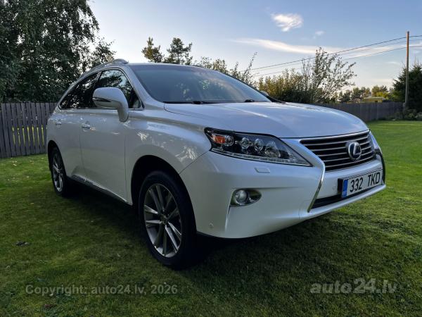 White Lexus RX 2013 in Tallinn, with an engine capacity of 3.50 L and mileage of 236 thousand km for 12890 €, photo 3 on AUTOMOTO.COM.LV