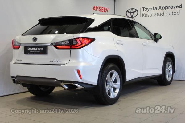 White Lexus RX 2016 in Tallinn, with an engine capacity of 2.00 L and mileage of 126 thousand km for 27990 €, photo 2 on AUTOMOTO.COM.LV