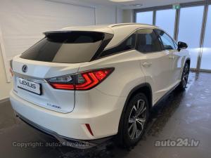 Balts Lexus RX 2017 Tallina, ar dzinēja tilpumu 3.50 L un nobraukumu 213 tūkst. km par 31900 €, foto 6 vietnē AUTOMOTO.COM.LV