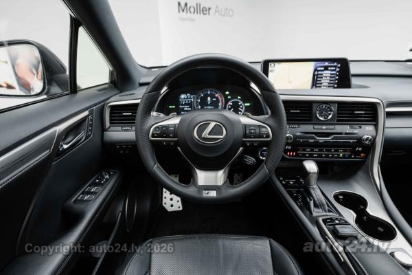 Balts Lexus RX 2017 Tallina, ar dzinēja tilpumu 3.50 L un nobraukumu 132 tūkst. km par 39000 €, foto 10 vietnē AUTOMOTO.COM.LV