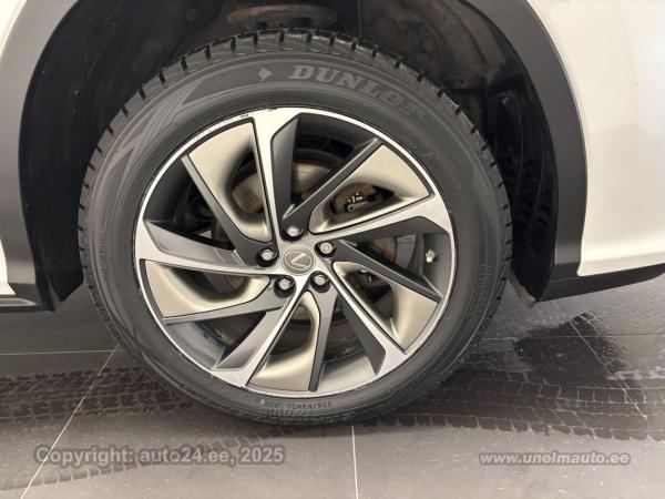 Balts Lexus RX 2018 Tallina, ar dzinēja tilpumu 3.50 L un nobraukumu 129 tūkst. km par 35900 €, foto 7 vietnē AUTOMOTO.COM.LV