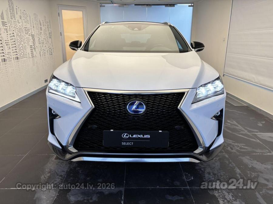 Balts Lexus RX 2018 Tallina, ar dzinēja tilpumu 3.50 L un nobraukumu 108 tūkst. km par 35900 €, foto 4 vietnē AUTOMOTO.COM.LV