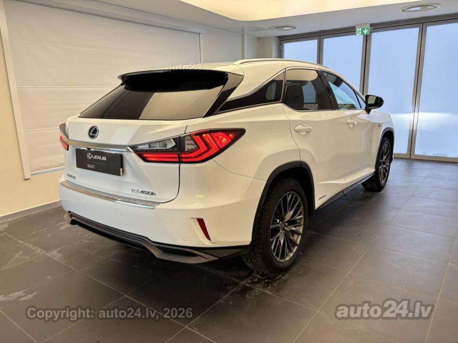 White Lexus RX 2018 in Tallinn, with an engine capacity of 3.50 L and mileage of 108 thousand km for 35900 €, photo 6 on AUTOMOTO.COM.LV