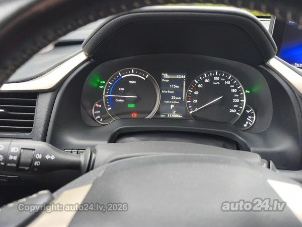 Белый Лексус РХ 2018 в Таллин, объемом двигателя 3.50 л и пробегом 117 тыс. км за 33000 €, фото 5 на AUTOMOTO.COM.LV